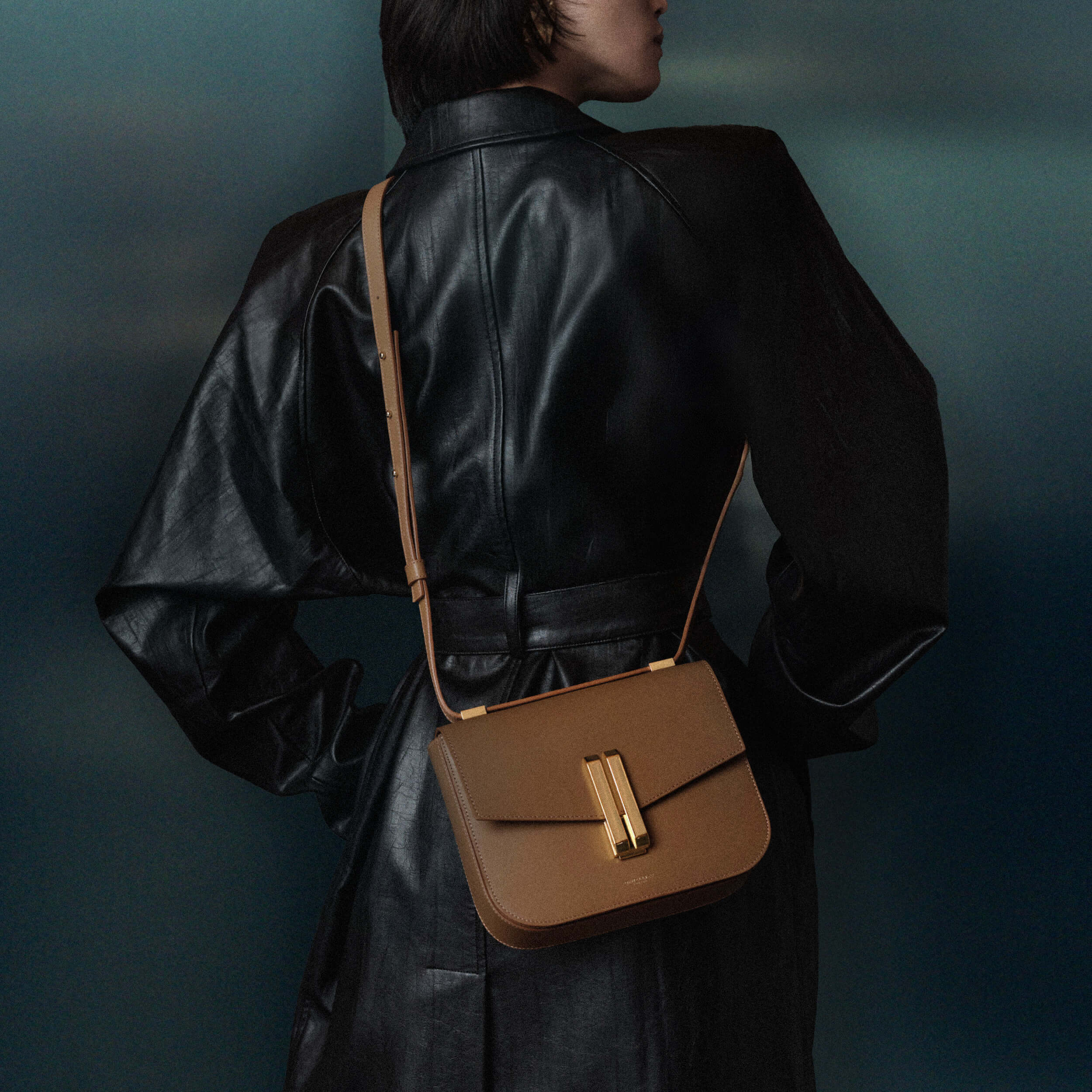 The Vancouver | Deep Toffee Smooth | DeMellier