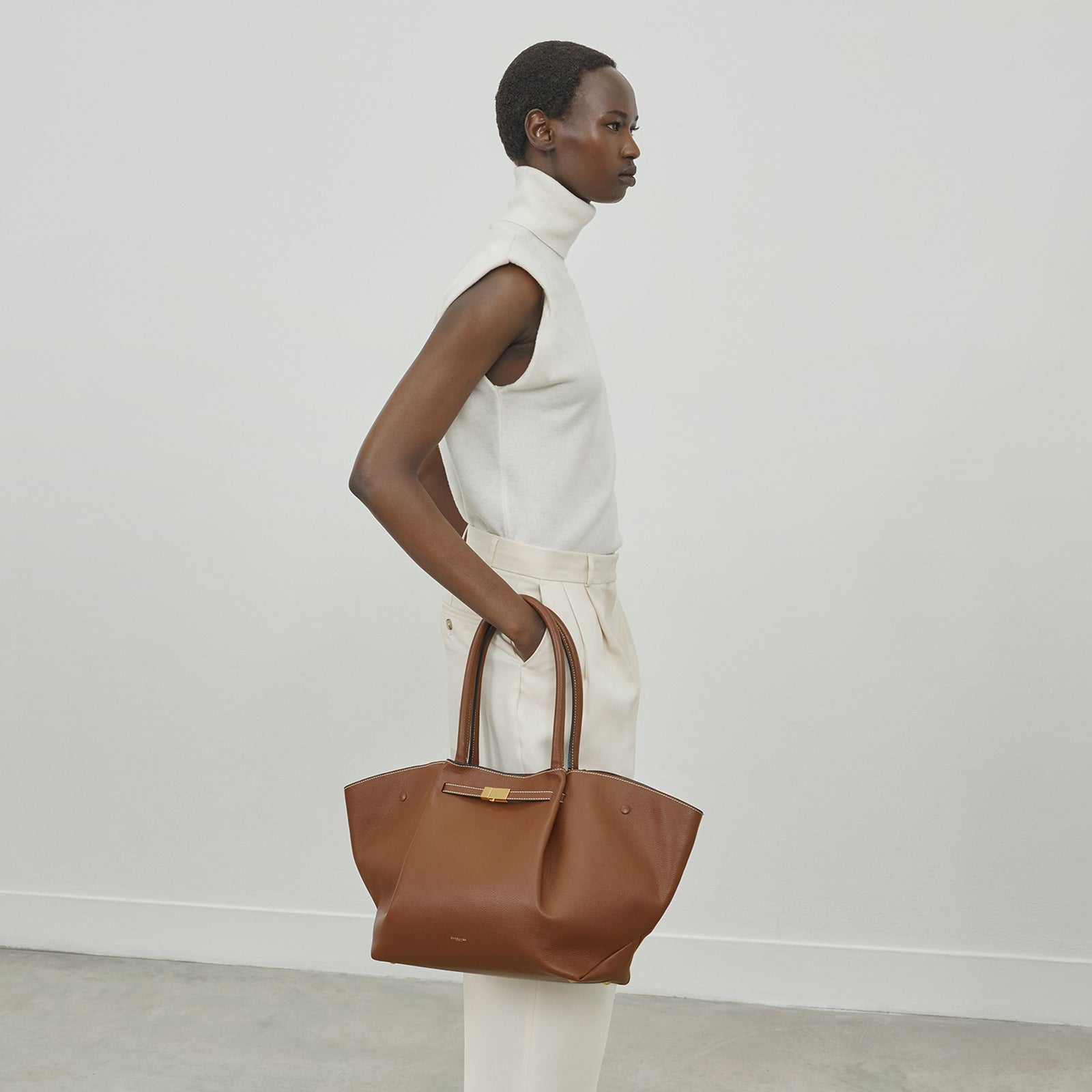 The New York | Tan Small Grain Ecru Stitching | DeMellier