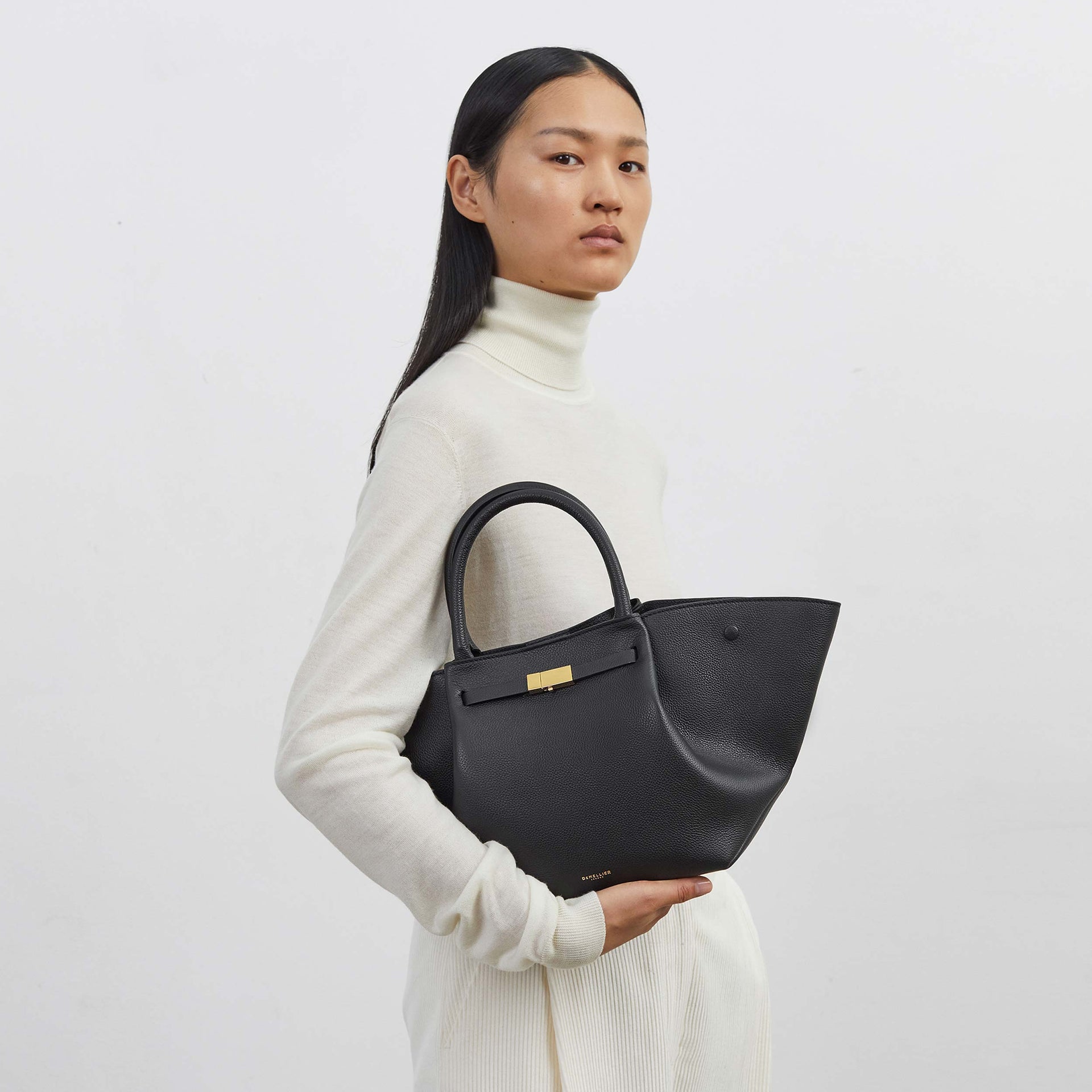 The Midi New York | Black Small Grain | DeMellier